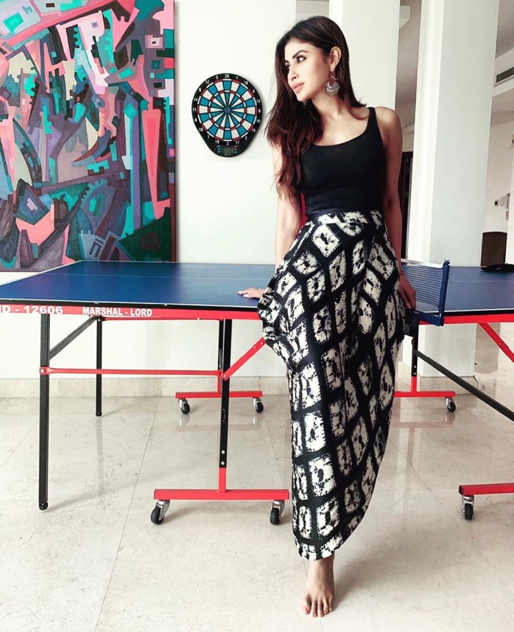 Mouni Roy Makes A Fashion Statement With Her Latest Instagram Photo ... Mouni Roy Makes A Fashion Statement With Her Latest Instagram Photo ...